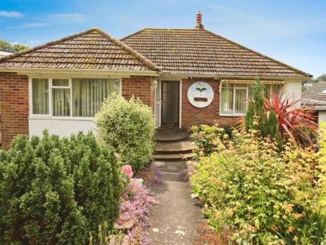 2 Bedroom Bungalow Torquay Torbay 98577851