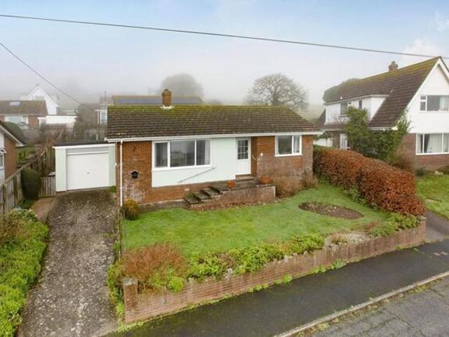 2 Bedroom Bungalow Teignmouth Devon 100024027