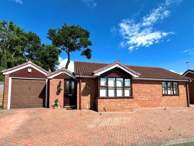 2 Bedroom Bungalow Telford Telford And Wrekin 99840329