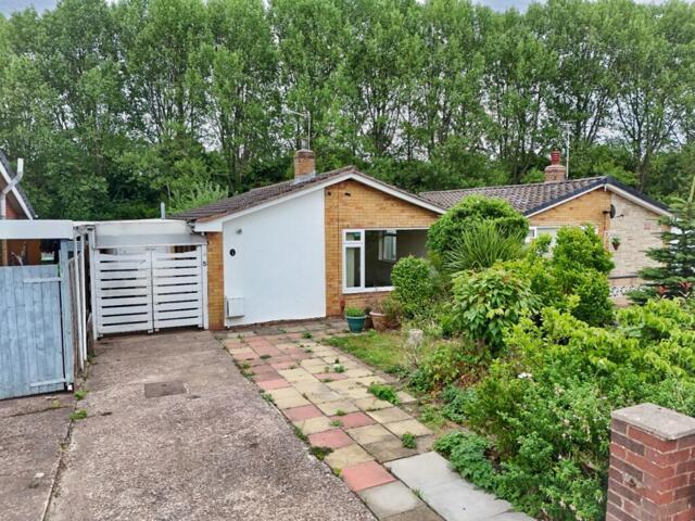 2 Bedroom Bungalow Telford Telford And Wrekin 99029473