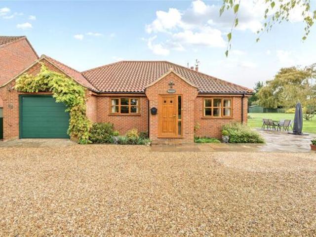 2 Bedroom Bungalow Thetford Norfolk LS99642083