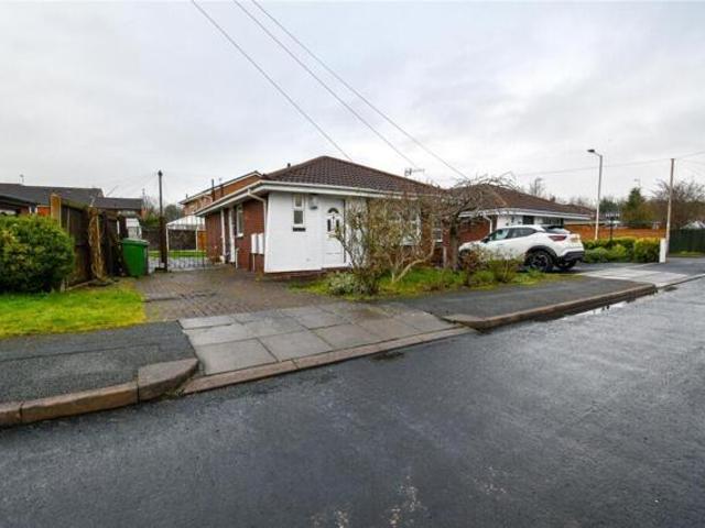 2 Bedroom Bungalow Upton Cheshire 99381060