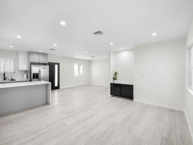 2 bedroom, Burbank CA 91501 87892913