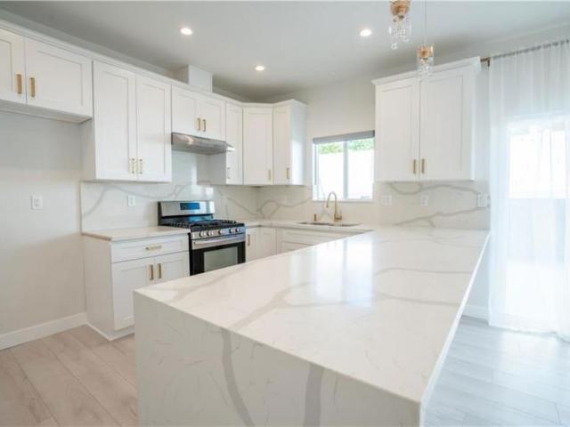 2 bedroom, Burbank CA 91504 89590613