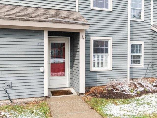 2 bedroom, Burlington VT 05401 102213394