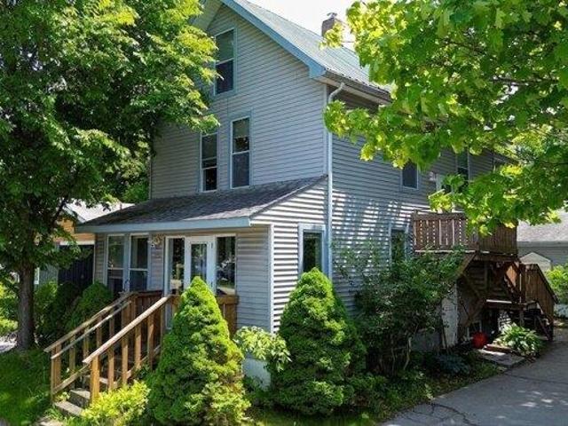 2 bedroom, Burlington VT 05401 103966511