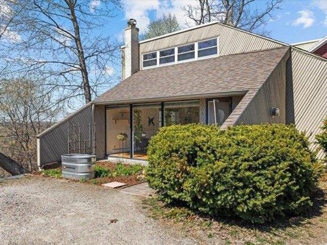 2 bedroom, Burlington VT 05401 104606302