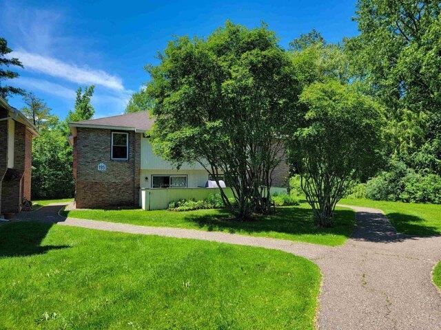 2 bedroom, Burlington VT 05401 104009871