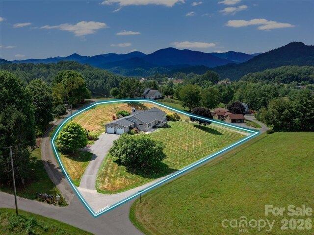 2 bedroom, Burnsville NC 28714 104901571