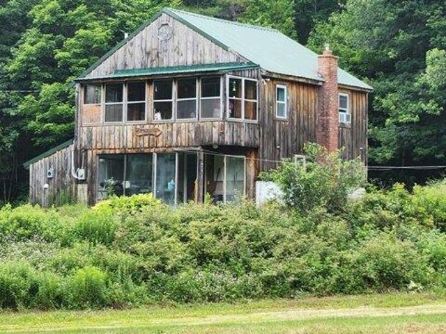 2 bedroom, Goshen NH 03752 104351422