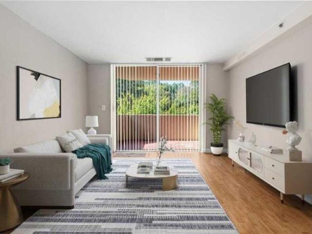 2 bedroom, GA GA 102435716