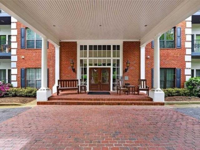 2 bedroom, GA GA 102551768