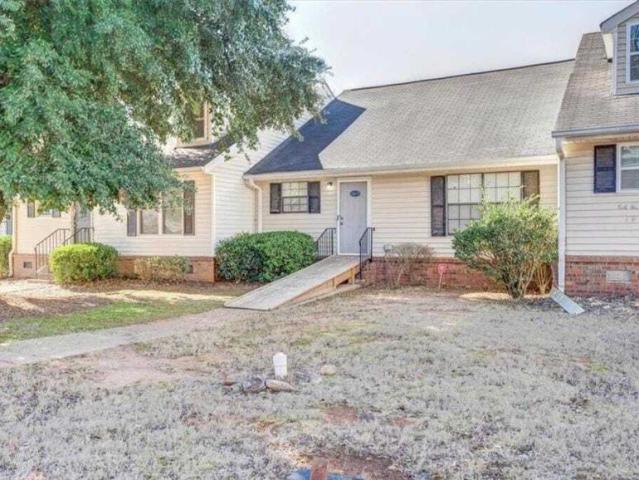 2 bedroom, GA GA 102551943