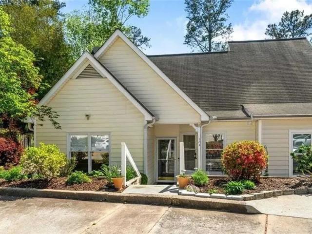 2 bedroom, GA GA 102701087