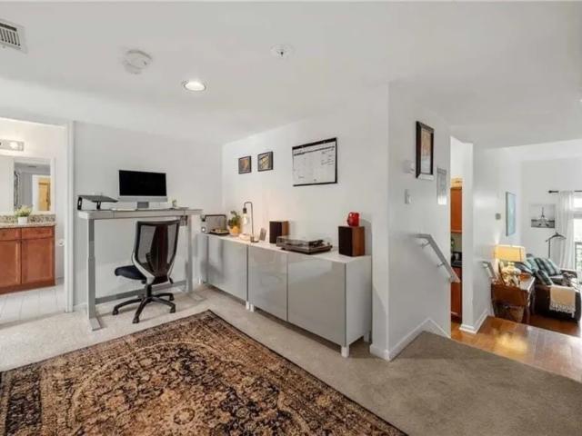2 bedroom, GA GA 102701222