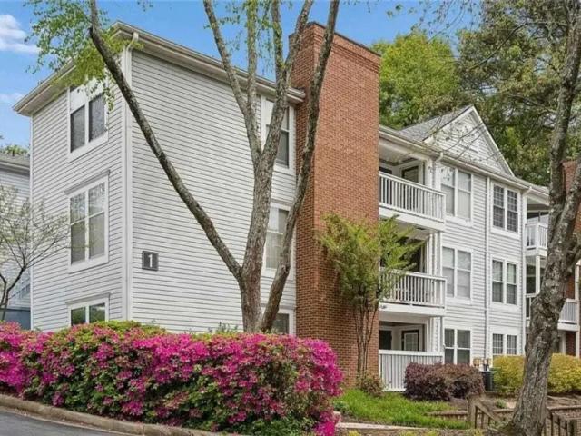 2 bedroom, GA GA 102701345