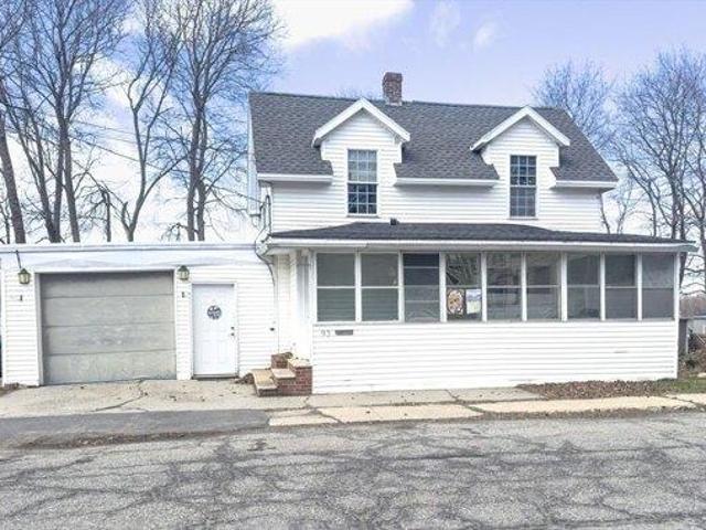 2 bedroom, Gardner MA 01440 104373888