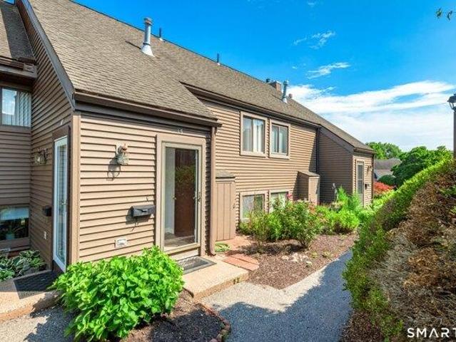 2 bedroom, Glastonbury CT 06033 104848686