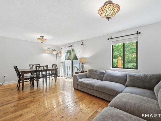 2 bedroom, Glastonbury CT 06033 104869825
