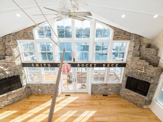 2 bedroom, Gloucester MA 01930 101932235