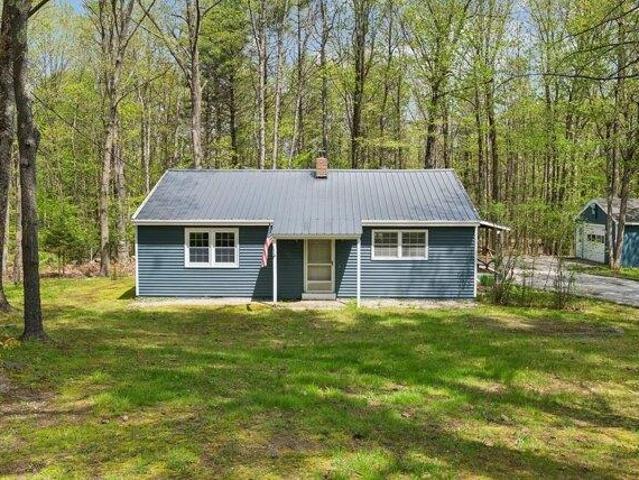 2 bedroom, Gray ME 04039 LS102670199