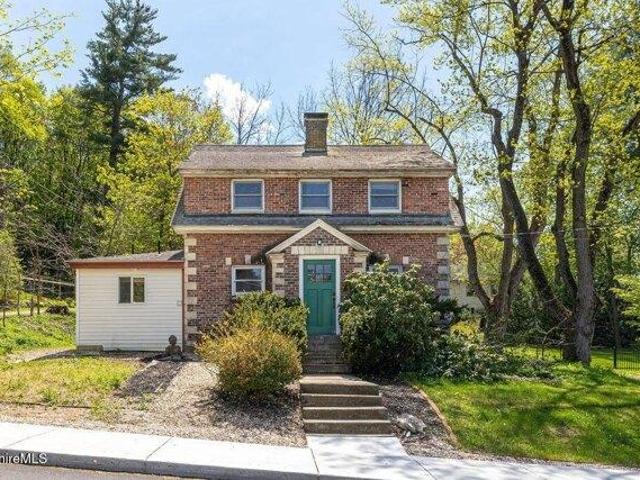 2 bedroom, Great Barrington MA 01230 102562544