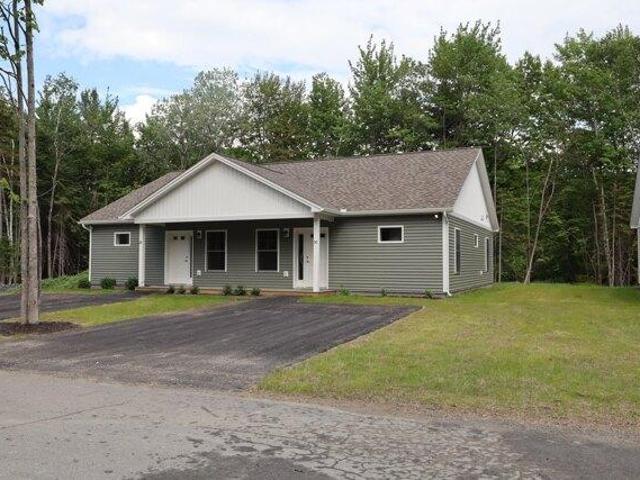 2 bedroom, Greenville ME 04441 104009617