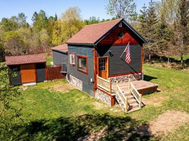 2 bedroom, Greenville ME 04441 LS102778299