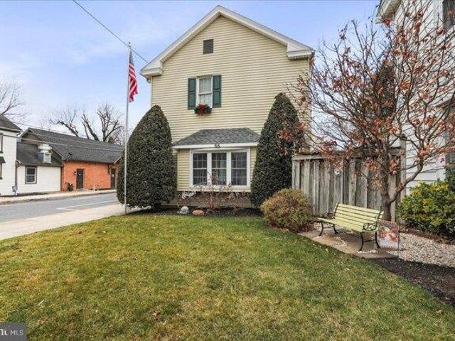 2 bedroom, Greencastle PA 17225 LS90395754