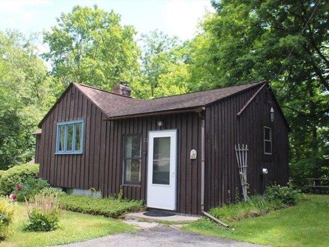 2 bedroom, Greenfield MA 01301 104608533
