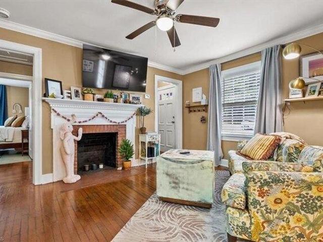 2 bedroom, Greensboro NC 27408 89821512