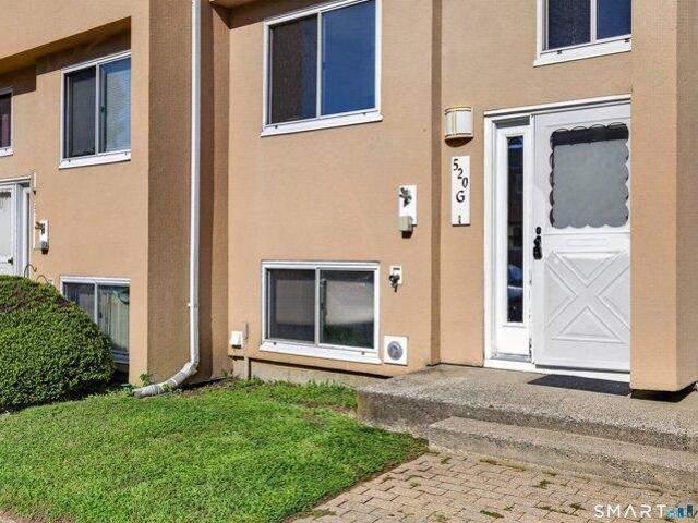 2 bedroom, Groton CT 06340 105126255