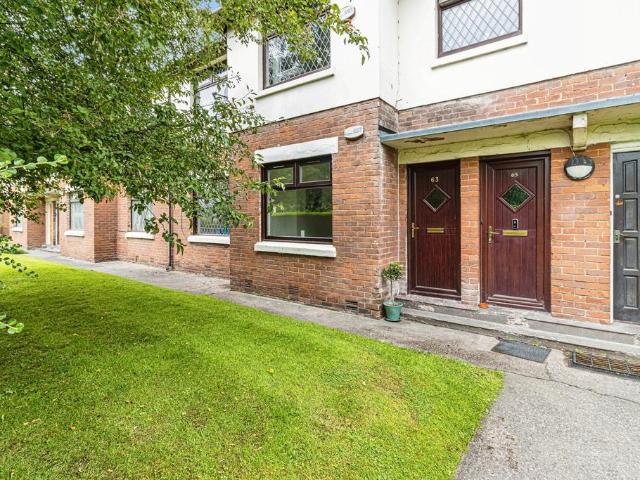 2 bedroom ground maisonette for sale