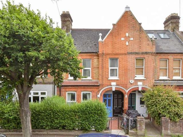 2 Bedroom Ground Maisonette Flat