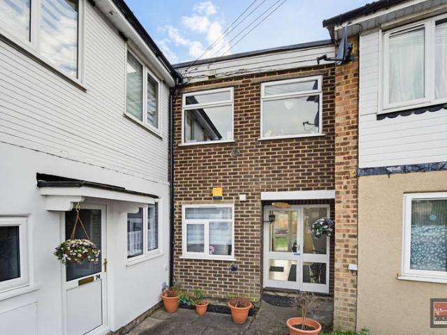 2 Bedroom Ground Maisonette Flat