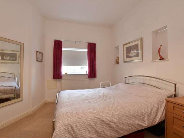 2 Bedroom Ground Maisonette Flat