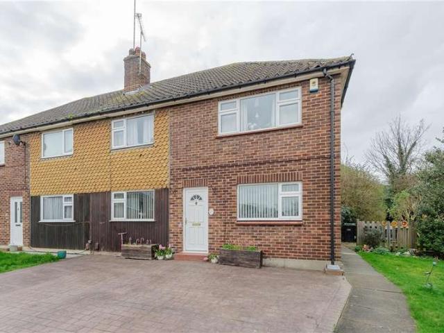 2 Bedroom Ground Maisonette Flat