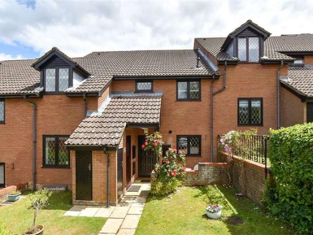 2 Bedroom Ground Maisonette Flat
