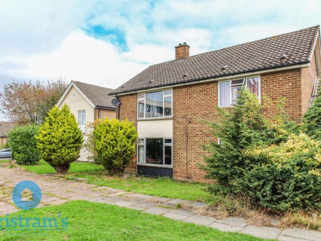 2 Bedroom Ground Maisonette Flat