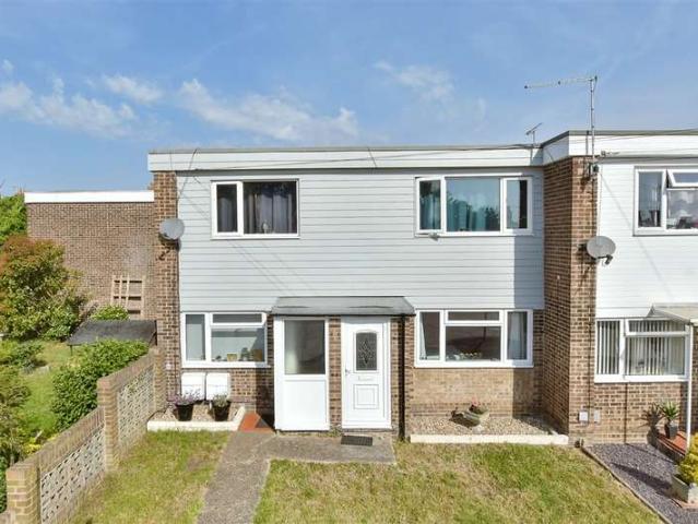 2 Bedroom Ground Maisonette Flat