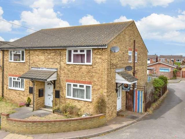 2 Bedroom Ground Maisonette Flat