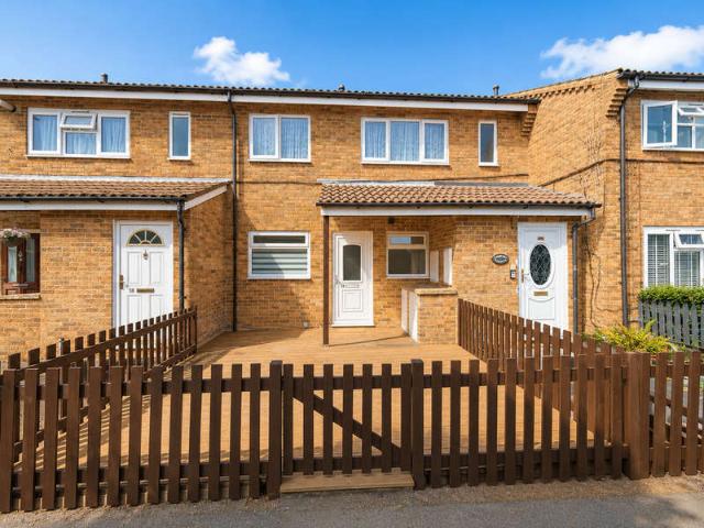 2 Bedroom Ground Maisonette Flat