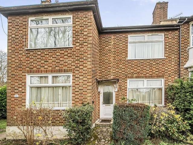 2 Bedroom Ground Maisonette Flat