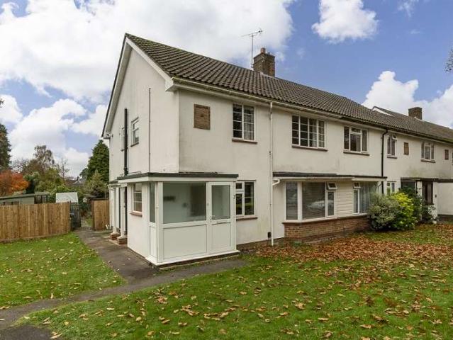 2 Bedroom Ground Maisonette Flat