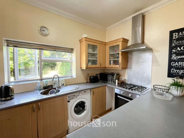 2 Bedroom Ground Maisonette Flat