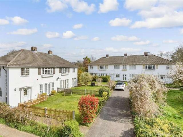 2 Bedroom Ground Maisonette Flat