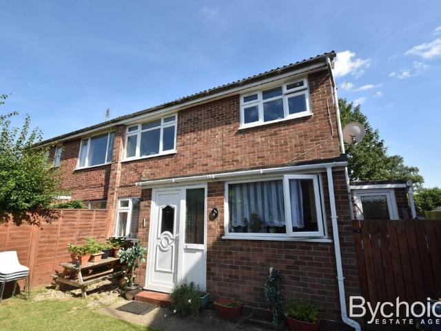 2 bedroom ground maisonette to rent