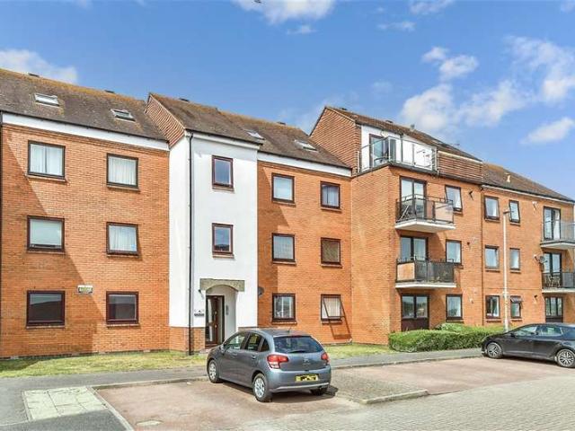 2 Bedroom Ground Flat