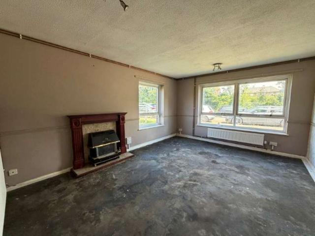 2 Bedroom Ground Flat
