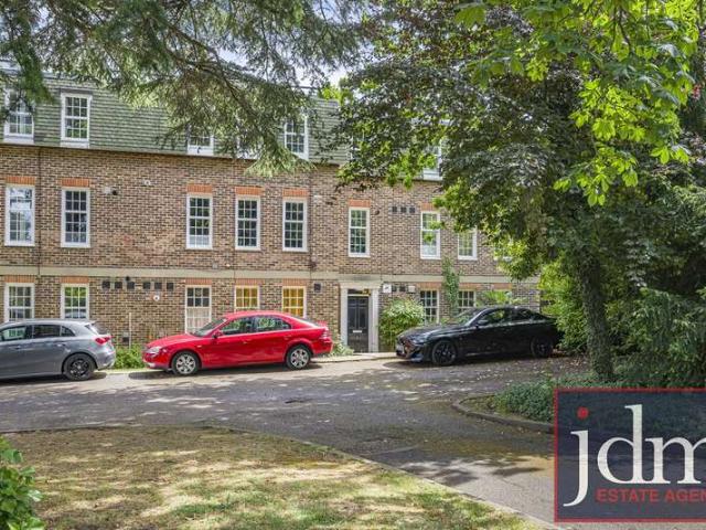 2 Bedroom Ground Flat